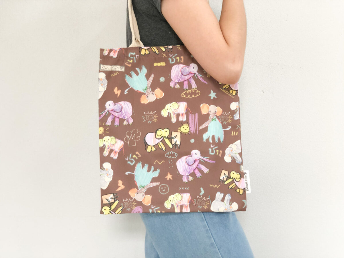 Printed bag - Elephant - Playworks Shop (เล่นงาน) ของฝากแฮนด์เมดดีไซน์ ...